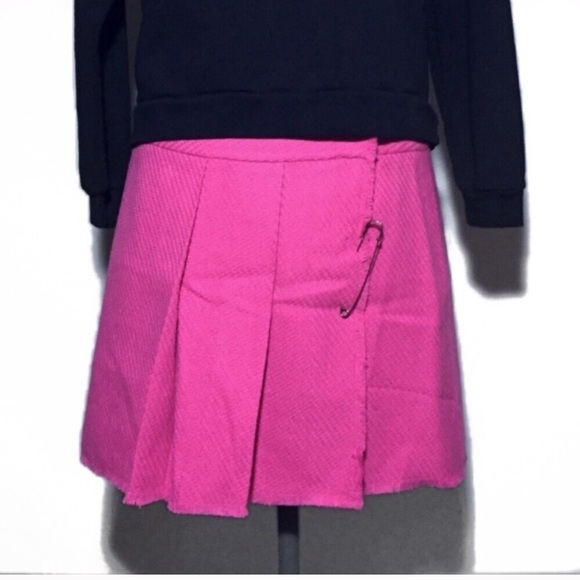 Isaac Mizrahi for Target | Skirts | Hot Pink Kilt Style Mini Skirt 4 ...